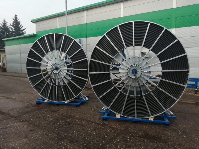 Cable reels